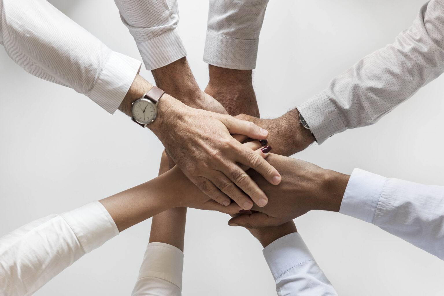 Lavorare da remoto: cosa significa, vantaggi e svantaggi - Red Yard Lavorare da remoto: cosa significa, vantaggi e svantaggi - Red Yard